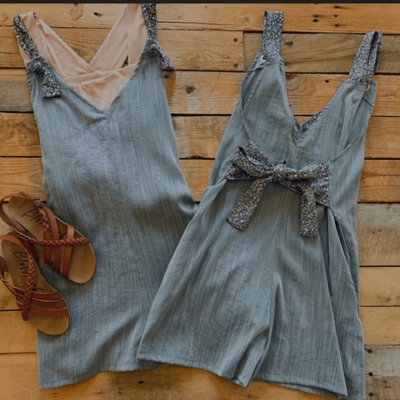 Hem & Thread | Pants & Jumpsuits | Nwt Hem Thread Chambray Romper W ...